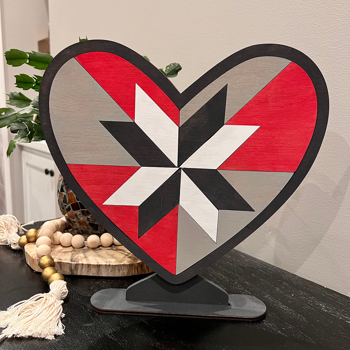 Heart Stand – Lakes Area Custom